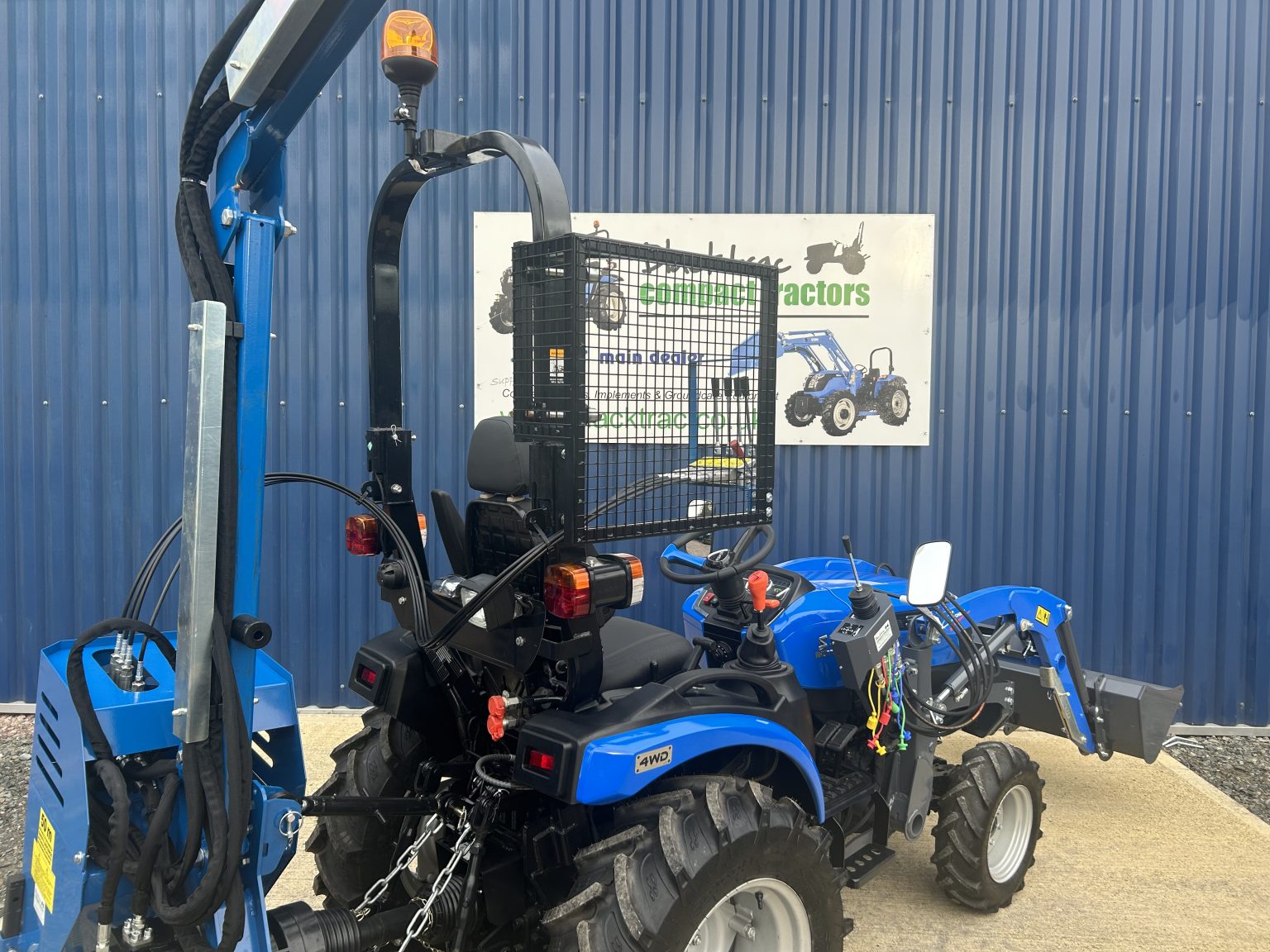 Hedgecutters for Compact Tractors | Tractor Hedgecutters