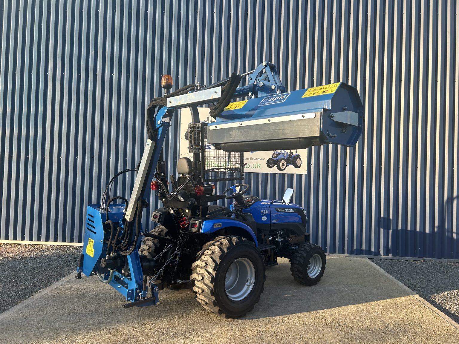 Hedgecutters for Compact Tractors | Tractor Hedgecutters