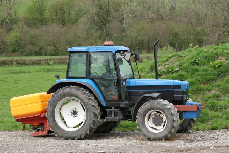 A Beginner's Guide To Tractor Tyres - Blacktrac Compact Tractors