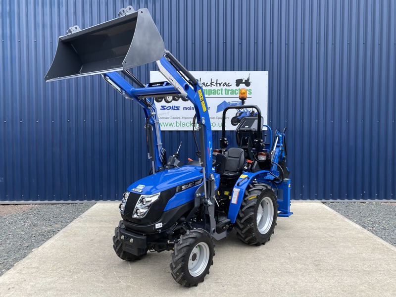 Solis 20 with Loader & 4:1 Bucket and Backhoe Mini Digger | Blacktrac