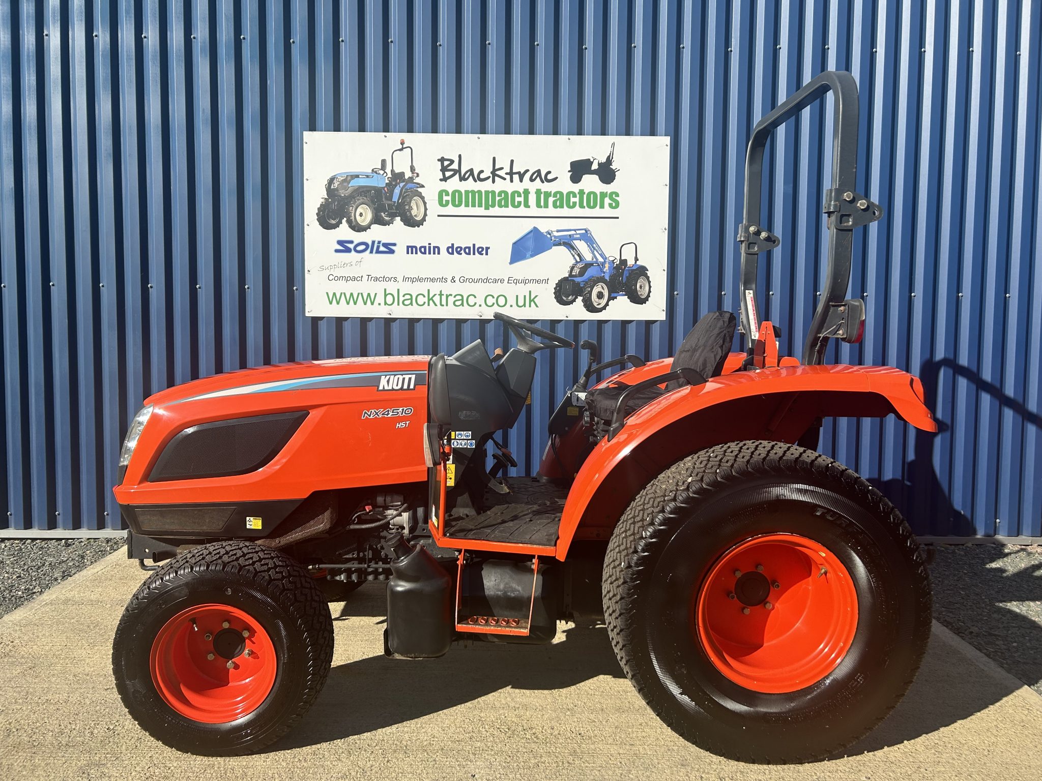 Compact Tractors & Mowers | Used Tractors For Sale | Blacktrac