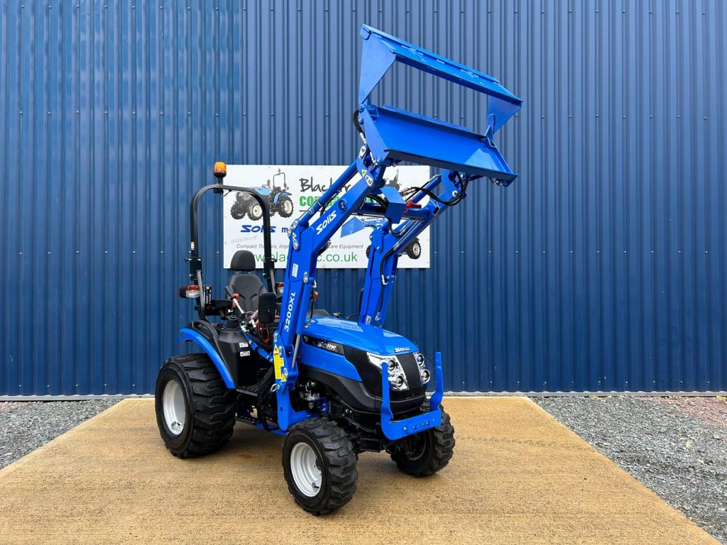 Solis 26 Compact Tractor Shuttle | Blacktrac