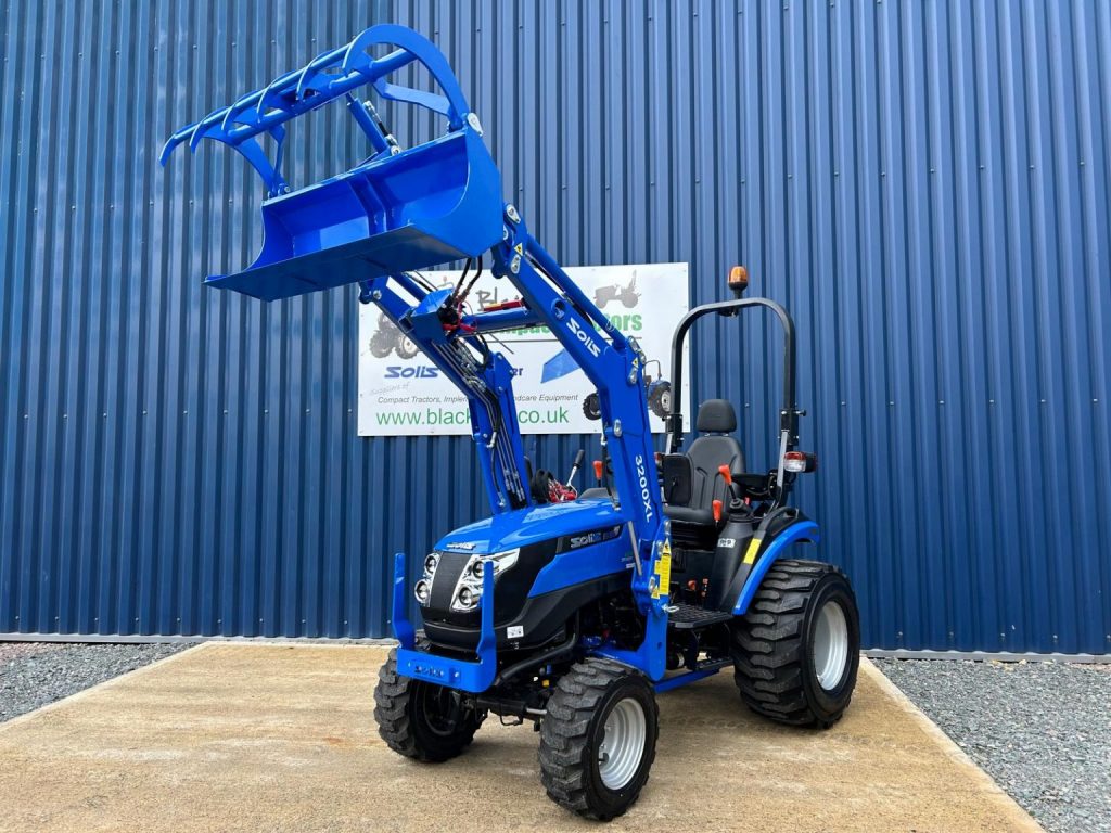 Solis 26 Compact Tractor Shuttle | Blacktrac